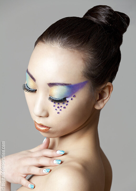 Extreme MakeUp Shooting im Fotostudio in Essen