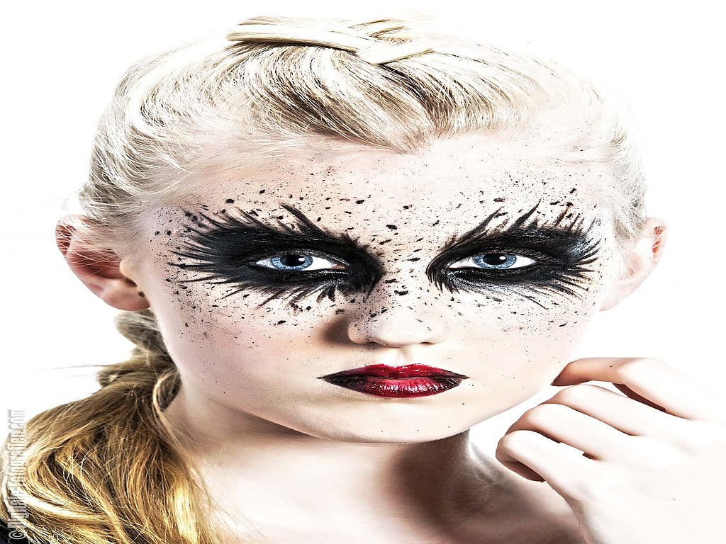 Extreme MakeUp Shooting im Fotostudio in Essen